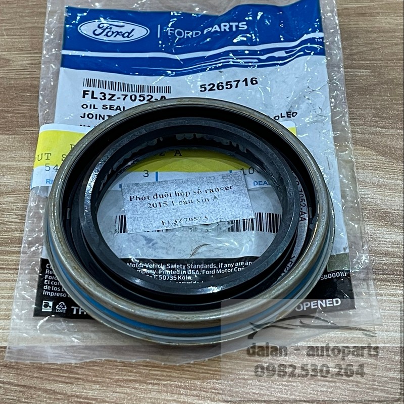 [Chính hãng] Phớt đuôi hộp số Ford Ranger 2015 2020 4x2 AT - FL3Z7052A ...